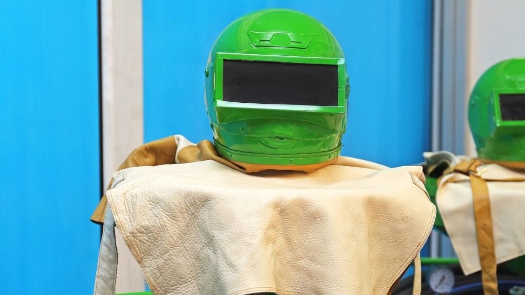 How to Operate a Sandblaster Safely (Step-by-Step Guide)